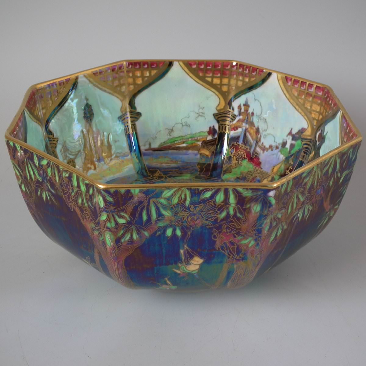 Wedgwood Fairyland Lustre Octagonal Bowl -'Fiddler in Tree'